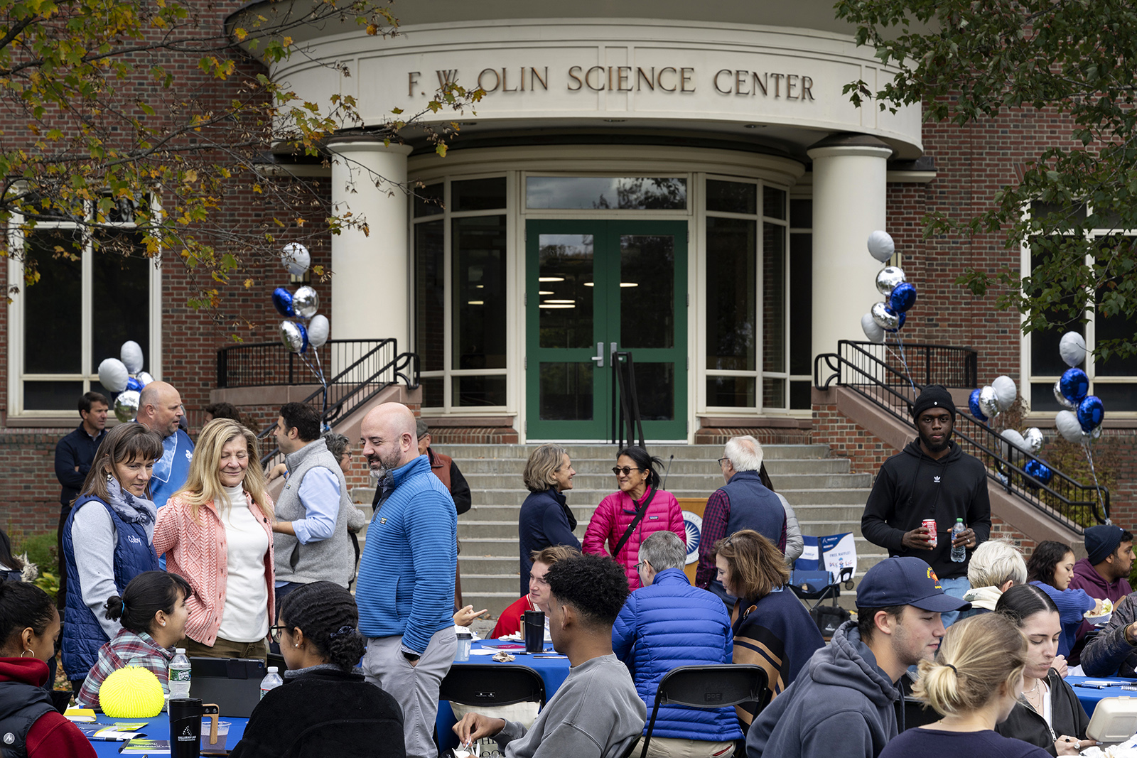 Halloran Lab is a Home for Entrepreneurship - Colby News