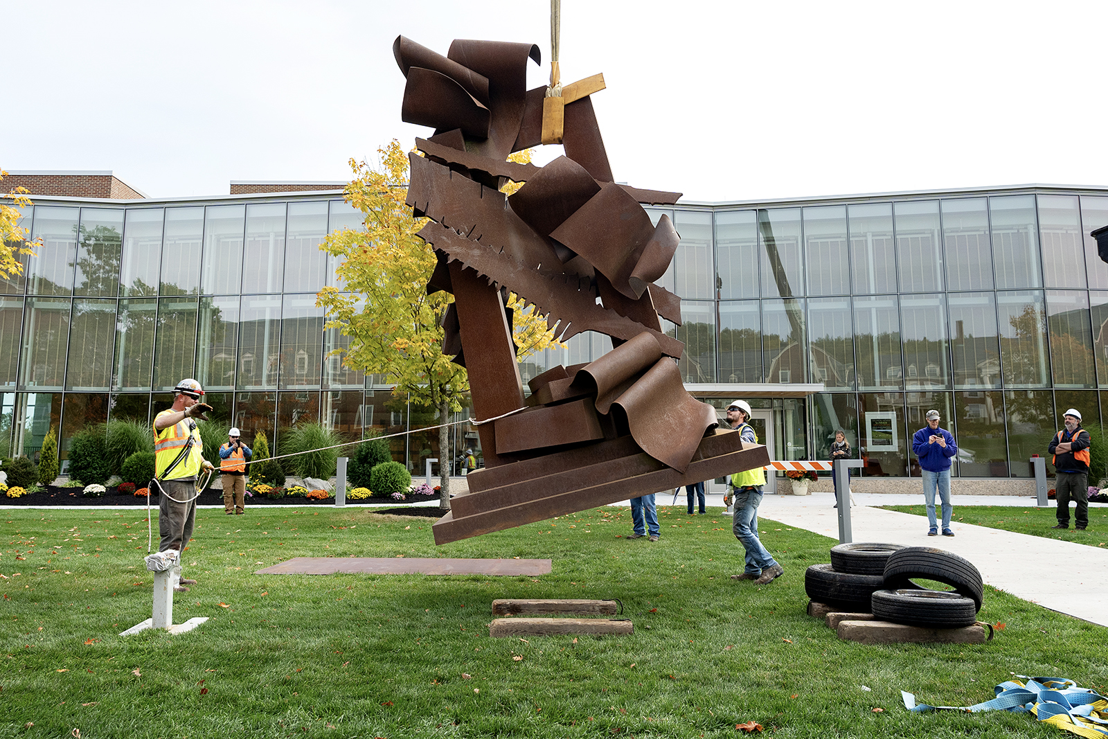 Installation of Albert Paley Sculpture - Colby News